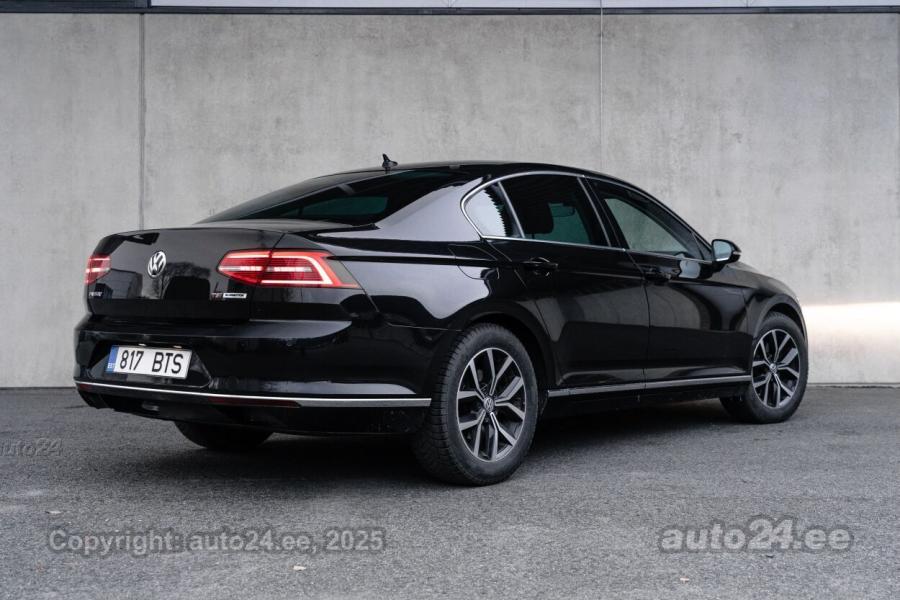 Black Volkswagen Passat 2017 in Tallinn, with an engine capacity of 1.80 L and mileage of 170 thousand km for 14800 €, photo 5 on AUTOMOTO.COM.LV