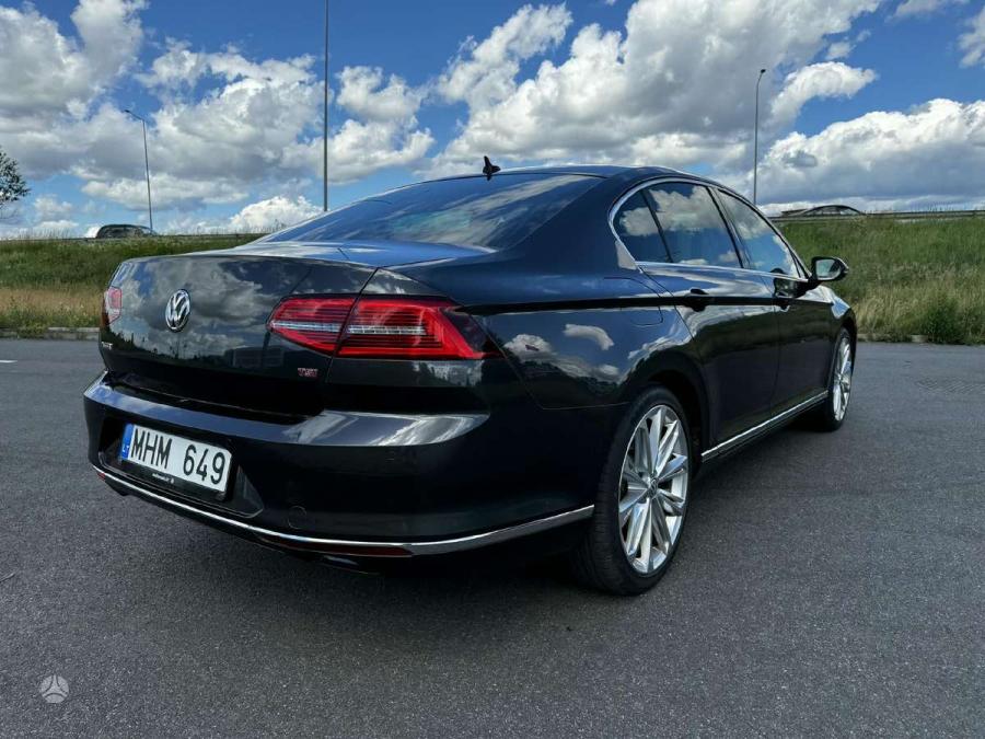 Melns Volkswagen Passat 2017 Viļņa, ar dzinēja tilpumu 1.80 L un nobraukumu 195 tūkst. km par 15000 €, foto 3 vietnē AUTOMOTO.COM.LV