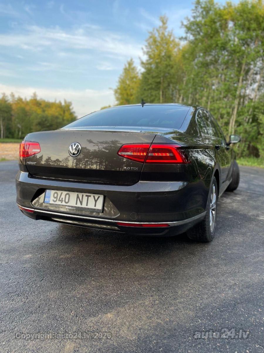 Black Volkswagen Passat 2017 in Tallinn, with an engine capacity of 2.00 L and mileage of 206 thousand km for 11000 €, photo 4 on AUTOMOTO.COM.LV