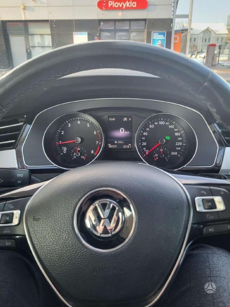 Melns Volkswagen Passat 2017 Viļņa, ar dzinēja tilpumu 1.40 L un nobraukumu 187 tūkst. km par 10500 €, foto 10 vietnē AUTOMOTO.COM.LV