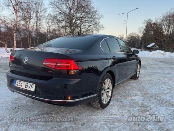 Black Volkswagen Passat 2017 in Tallinn, with an engine capacity of 1.80 L and mileage of 200 thousand km for 14500 €, photo 4 on AUTOMOTO.COM.LV