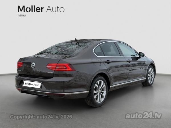 Black Volkswagen Passat 2017 in Parnu, with an engine capacity of 2.00 L and mileage of 208 thousand km for 13500 €, photo 2 on AUTOMOTO.COM.LV