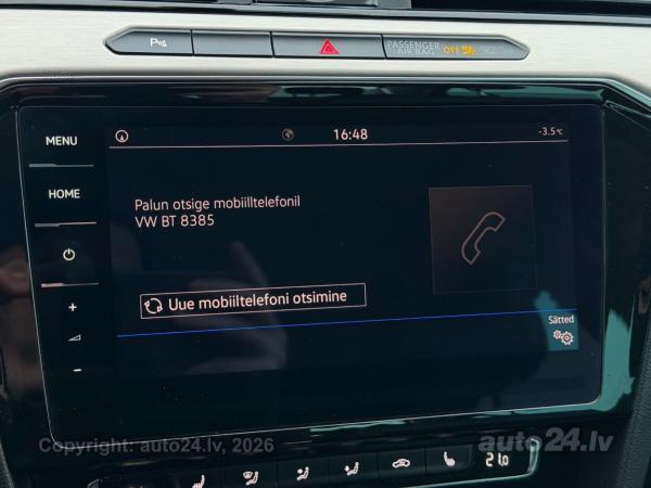 Black Volkswagen Passat 2017 in Parnu, with an engine capacity of 2.00 L and mileage of 208 thousand km for 13500 €, photo 11 on AUTOMOTO.COM.LV