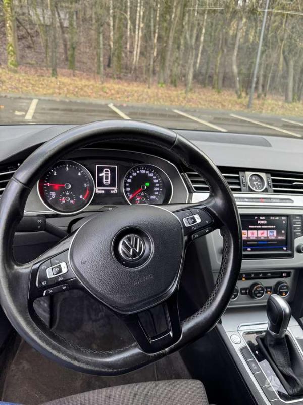 Melns Volkswagen Passat 2017 Kauņa, ar dzinēja tilpumu 1.60 L un nobraukumu 303 tūkst. km par 8000 €, foto 4 vietnē AUTOMOTO.COM.LV