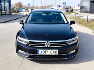 Melns Volkswagen Passat 2017 Šauļi, ar dzinēja tilpumu 2.00 L un nobraukumu 305 tūkst. km par 9950 €, foto 2 vietnē AUTOMOTO.COM.LV
