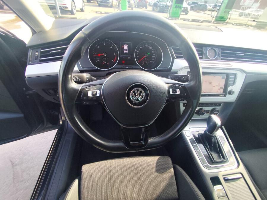 Melns Volkswagen Passat 2017 Šauļi, ar dzinēja tilpumu 2.00 L un nobraukumu 305 tūkst. km par 9950 €, foto 12 vietnē AUTOMOTO.COM.LV