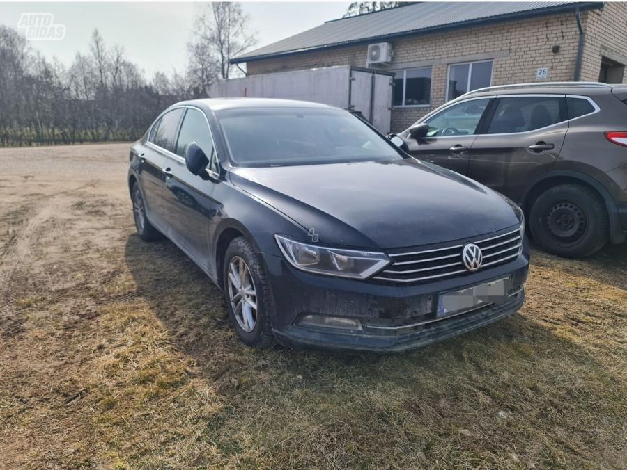 Melns Volkswagen Passat 2017 Radviliškis, ar dzinēja tilpumu 1.60 L un nobraukumu 444 tūkst. km par 5200 €, foto 2 vietnē AUTOMOTO.COM.LV