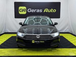 Черный Фольксваген Пассат 2017 в Авиженяй, объемом двигателя 1.40 л и пробегом 216 тыс. км за 9999 €, фото 8 на AUTOMOTO.COM.LV
