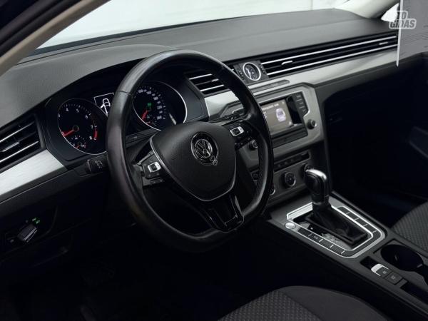 Melns Volkswagen Passat 2017 Avižieniai, ar dzinēja tilpumu 1.40 L un nobraukumu 216 tūkst. km par 9999 €, foto 9 vietnē AUTOMOTO.COM.LV