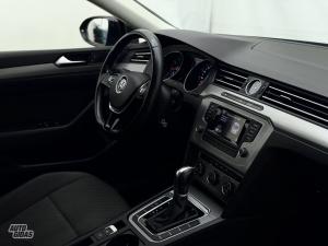Черный Фольксваген Пассат 2017 в Авиженяй, объемом двигателя 1.40 л и пробегом 216 тыс. км за 9999 €, фото 16 на AUTOMOTO.COM.LV