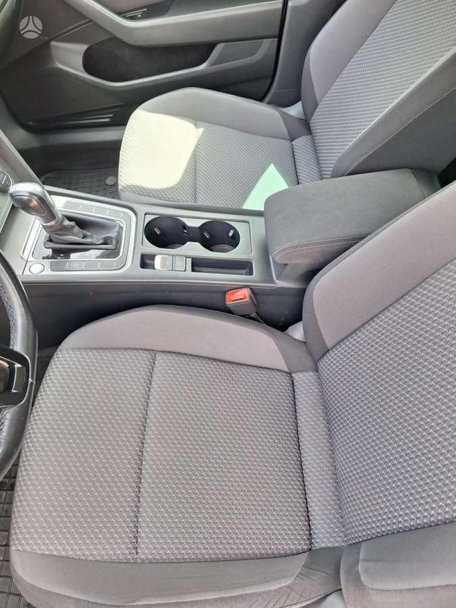 Melns Volkswagen Passat 2017 Viļņa, ar dzinēja tilpumu 1.40 L un nobraukumu 208 tūkst. km par 7700 €, foto 16 vietnē AUTOMOTO.COM.LV