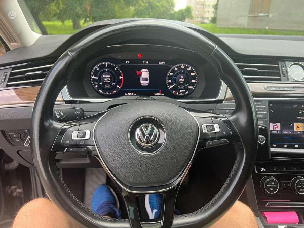 Black Volkswagen Passat 2017 in Panevezys, with an engine capacity of 1.97 L and mileage of 167 thousand km for 9800 €, photo 5 on AUTOMOTO.COM.LV