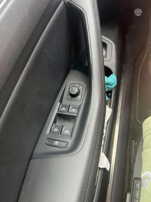 Black Volkswagen Passat 2017 in Panevezys, with an engine capacity of 1.97 L and mileage of 167 thousand km for 9800 €, photo 7 on AUTOMOTO.COM.LV