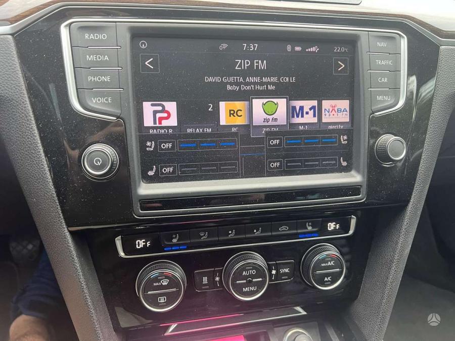 Black Volkswagen Passat 2017 in Panevezys, with an engine capacity of 1.97 L and mileage of 167 thousand km for 9800 €, photo 9 on AUTOMOTO.COM.LV