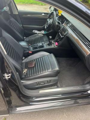 Black Volkswagen Passat 2017 in Panevezys, with an engine capacity of 1.97 L and mileage of 167 thousand km for 9800 €, photo 11 on AUTOMOTO.COM.LV