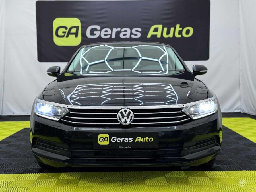 Melns Volkswagen Passat 2017 Viļņa, ar dzinēja tilpumu 1.40 L un nobraukumu 216 tūkst. km par 7999 €, foto 3 vietnē AUTOMOTO.COM.LV