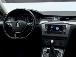 Melns Volkswagen Passat 2017 Viļņa, ar dzinēja tilpumu 1.40 L un nobraukumu 216 tūkst. km par 7999 €, foto 18 vietnē AUTOMOTO.COM.LV