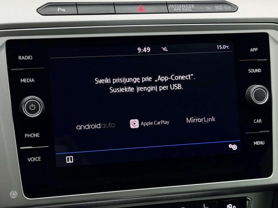 Black Volkswagen Passat 2017 in Vilnius, with an engine capacity of 1.40 L and mileage of 137 thousand km for 10999 €, photo 26 on AUTOMOTO.COM.LV