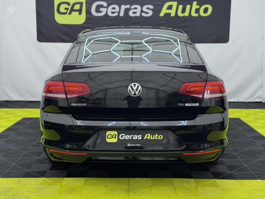 Melns Volkswagen Passat 2017 Viļņa, ar dzinēja tilpumu 1.40 L un nobraukumu 216 tūkst. km par 7999 €, foto 6 vietnē AUTOMOTO.COM.LV