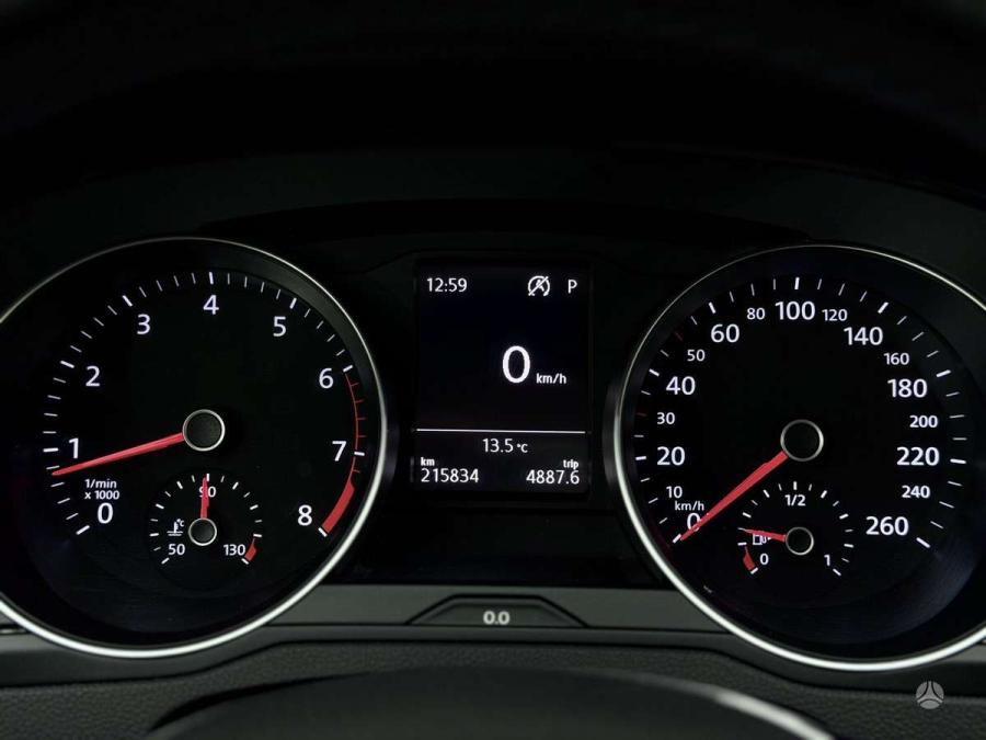 Melns Volkswagen Passat 2017 Viļņa, ar dzinēja tilpumu 1.40 L un nobraukumu 216 tūkst. km par 7999 €, foto 26 vietnē AUTOMOTO.COM.LV