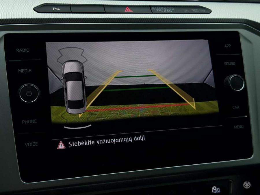 Melns Volkswagen Passat 2017 Viļņa, ar dzinēja tilpumu 1.40 L un nobraukumu 137 tūkst. km par 10499 €, foto 25 vietnē AUTOMOTO.COM.LV