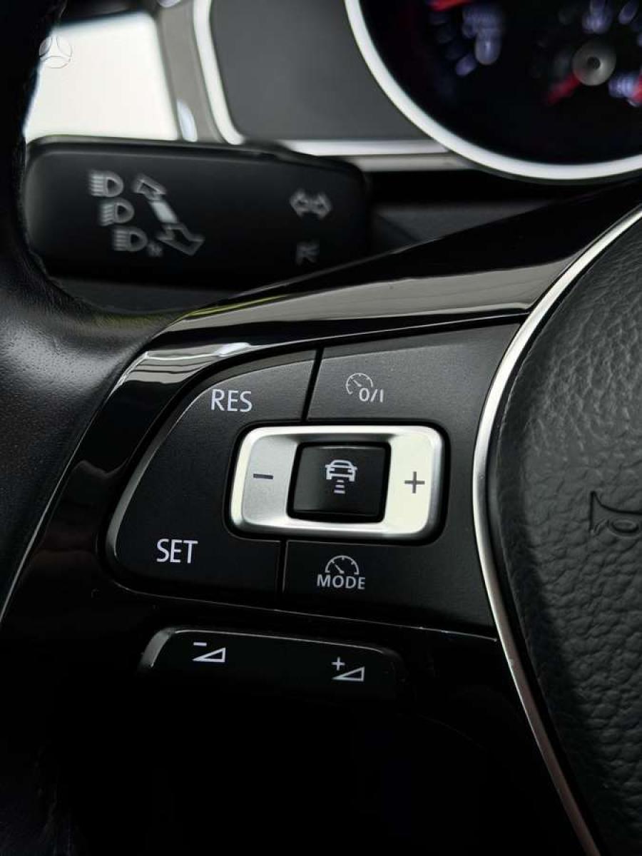Melns Volkswagen Passat 2017 Viļņa, ar dzinēja tilpumu 1.40 L un nobraukumu 137 tūkst. km par 10499 €, foto 29 vietnē AUTOMOTO.COM.LV