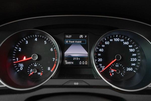 Фольксваген Пассат 2017 в Вильнюс на AUTOMOTO.COM.LV Черный Фольксваген Пассат 2017 в Вильнюс, объемом двигателя 1.40 л и пробегом 185 тыс. км за 11500 €, фото 11 на AUTOMOTO.COM.LV
