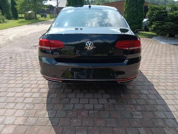 Black Volkswagen Passat 2017 in Kaunas, with an engine capacity of 1.40 L and mileage of 108 thousand km for 15500 €, photo 6 on AUTOMOTO.COM.LV