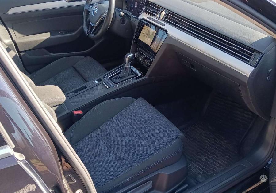 Melns Volkswagen Passat 2017 Kauņa, ar dzinēja tilpumu 1.40 L un nobraukumu 108 tūkst. km par 15500 €, foto 18 vietnē AUTOMOTO.COM.LV
