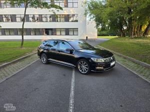 Black Volkswagen Passat 2017 in Kaunas, with an engine capacity of 2.00 L and mileage of 285 thousand km for 13900 €, photo 4 on AUTOMOTO.COM.LV
