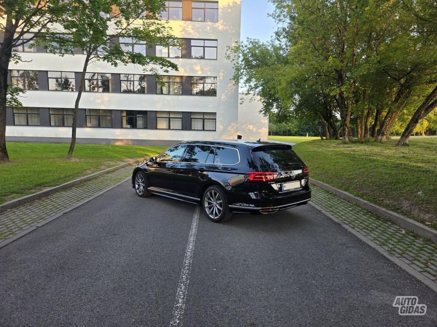 Black Volkswagen Passat 2017 in Kaunas, with an engine capacity of 2.00 L and mileage of 285 thousand km for 13900 €, photo 8 on AUTOMOTO.COM.LV