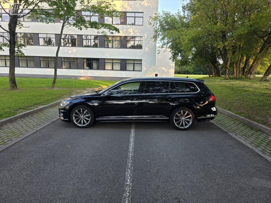 Black Volkswagen Passat 2017 in Kaunas, with an engine capacity of 2.00 L and mileage of 285 thousand km for 13900 €, photo 9 on AUTOMOTO.COM.LV