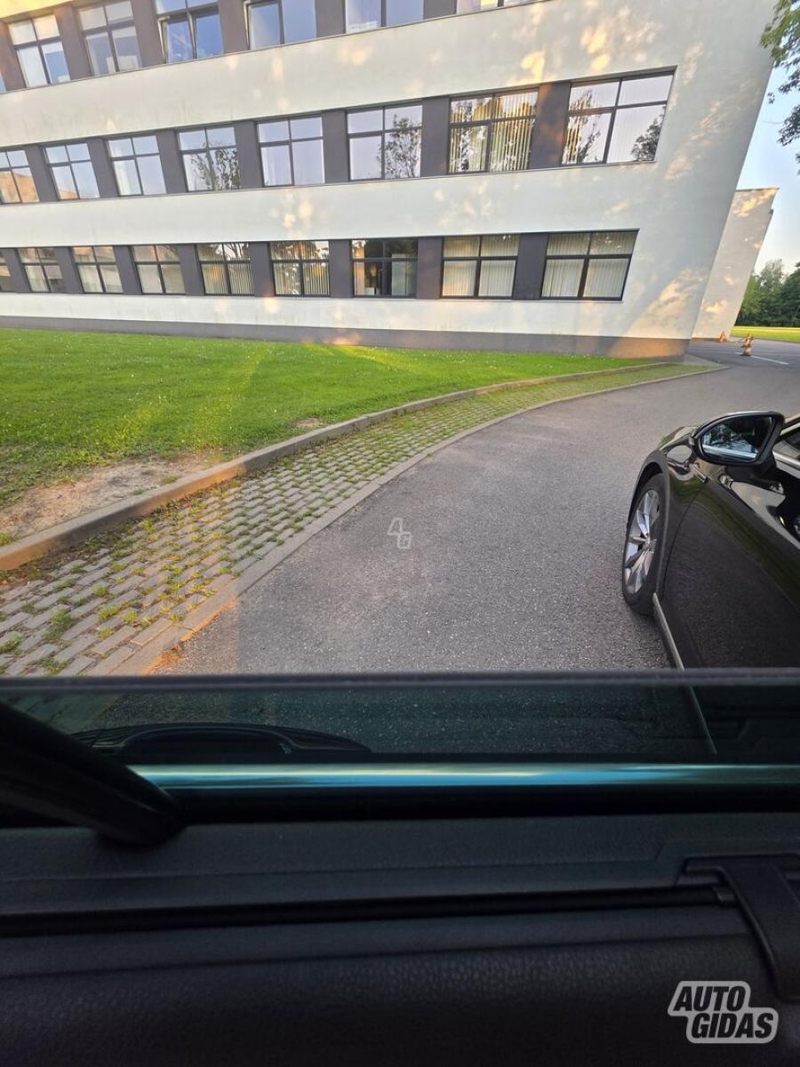 Black Volkswagen Passat 2017 in Kaunas, with an engine capacity of 2.00 L and mileage of 285 thousand km for 13900 €, photo 18 on AUTOMOTO.COM.LV