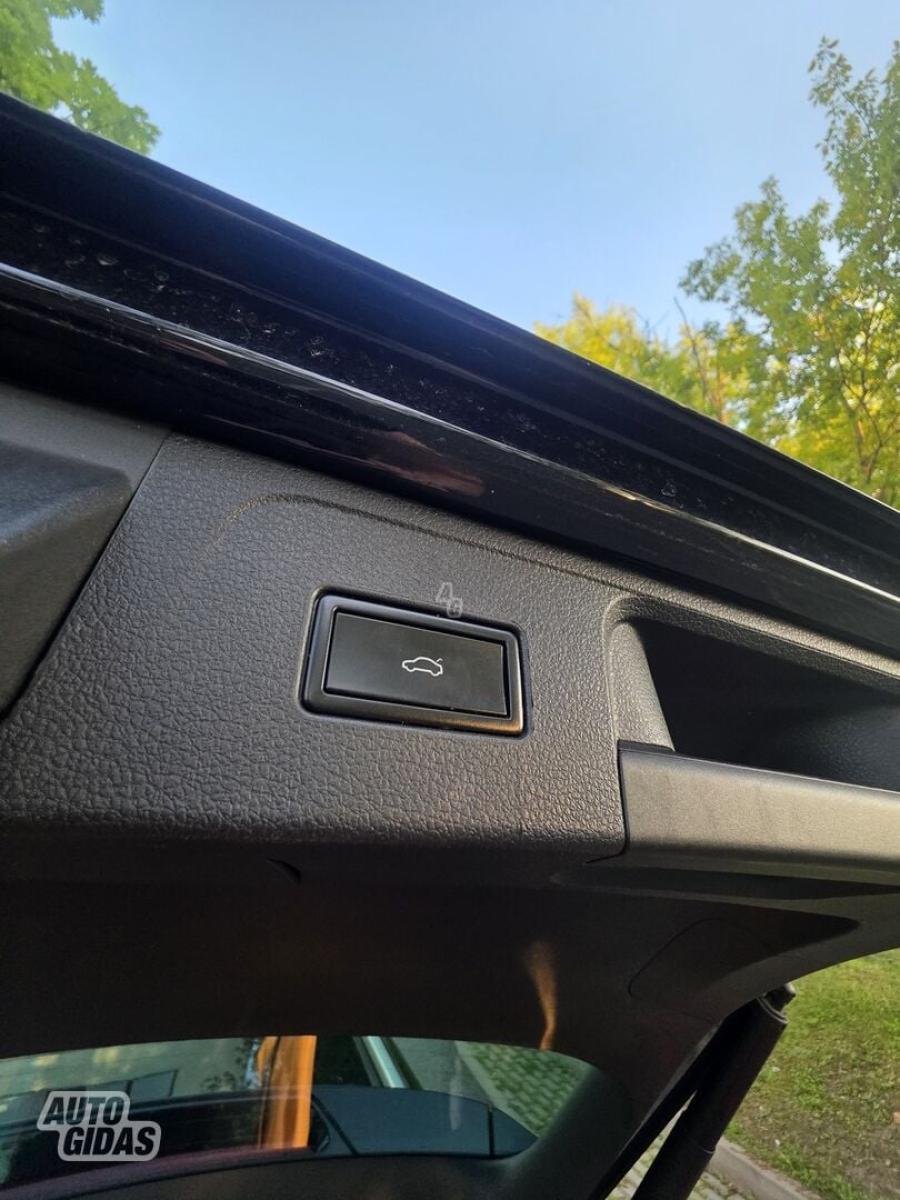 Black Volkswagen Passat 2017 in Kaunas, with an engine capacity of 2.00 L and mileage of 285 thousand km for 13900 €, photo 19 on AUTOMOTO.COM.LV