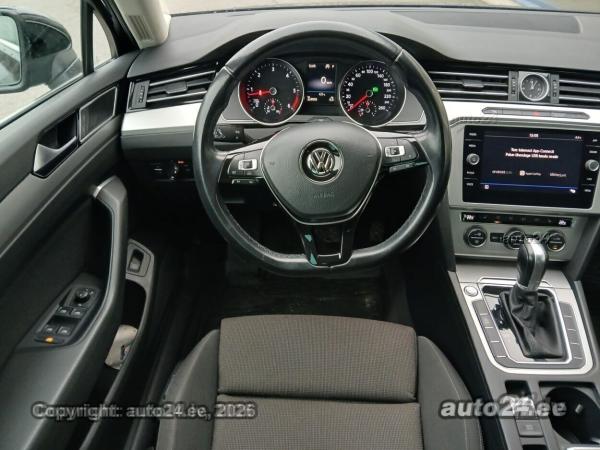 Black Volkswagen Passat 2018 in Tartu, with an engine capacity of 2.00 L and mileage of 225 thousand km for 12200 €, photo 7 on AUTOMOTO.COM.LV