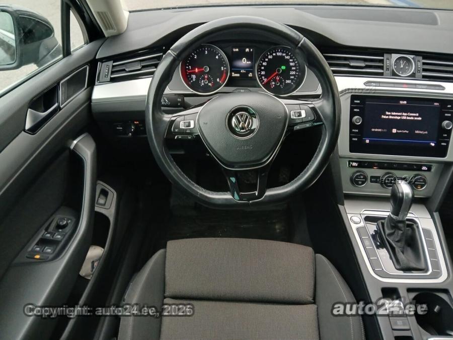 Black Volkswagen Passat 2018 in Tartu, with an engine capacity of 2.00 L and mileage of 225 thousand km for 12200 €, photo 8 on AUTOMOTO.COM.LV