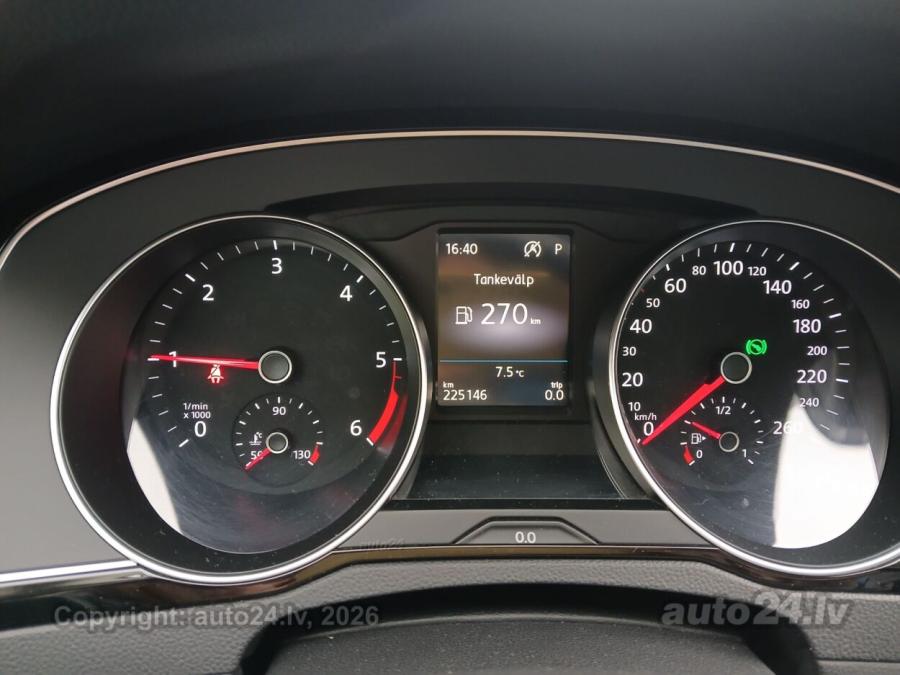Black Volkswagen Passat 2018 in Tartu, with an engine capacity of 2.00 L and mileage of 225 thousand km for 12200 €, photo 12 on AUTOMOTO.COM.LV