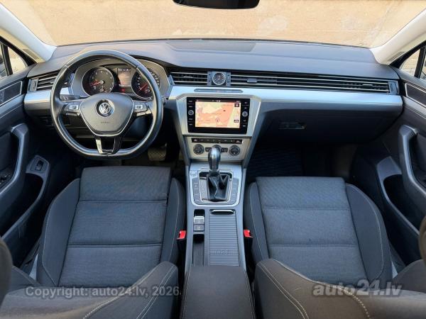 Black Volkswagen Passat 2018 in Tallinn, with an engine capacity of 1.40 L and mileage of 231 thousand km for 9990 €, photo 5 on AUTOMOTO.COM.LV