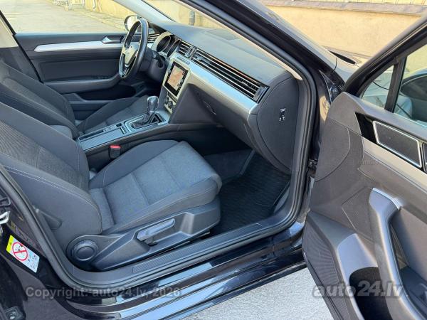Black Volkswagen Passat 2018 in Tallinn, with an engine capacity of 1.40 L and mileage of 231 thousand km for 9990 €, photo 6 on AUTOMOTO.COM.LV