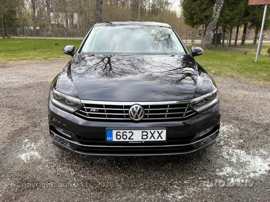 Black Volkswagen Passat 2018 in Rapla, with an engine capacity of 1.80 L and mileage of 110 thousand km for 16499 €, photo 4 on AUTOMOTO.COM.LV