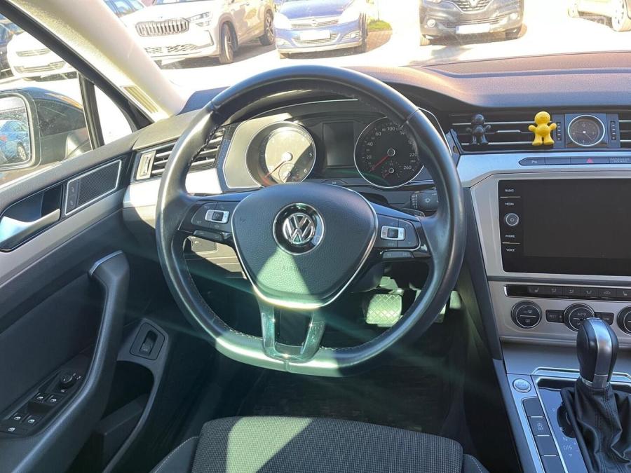 Melns Volkswagen Passat 2018 Klaipėda, ar dzinēja tilpumu 2.00 L un nobraukumu 93 tūkst. km par 16500 €, foto 11 vietnē AUTOMOTO.COM.LV