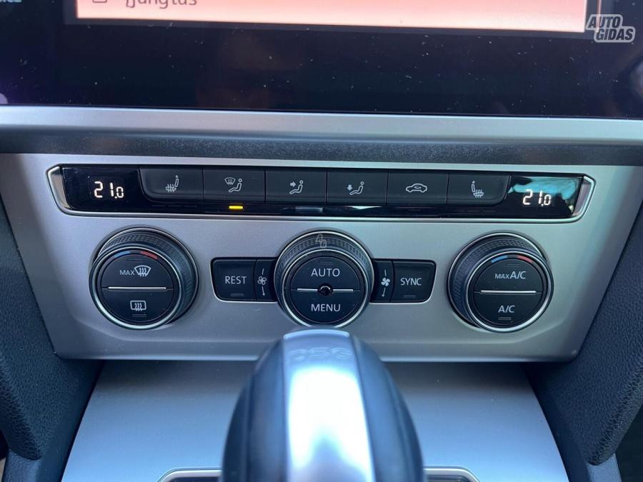 Melns Volkswagen Passat 2018 Klaipėda, ar dzinēja tilpumu 2.00 L un nobraukumu 93 tūkst. km par 16500 €, foto 20 vietnē AUTOMOTO.COM.LV