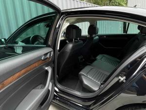 Melns Volkswagen Passat 2018 Viļņa, ar dzinēja tilpumu 1.97 L un nobraukumu 132 tūkst. km par 17500 €, foto 8 vietnē AUTOMOTO.COM.LV