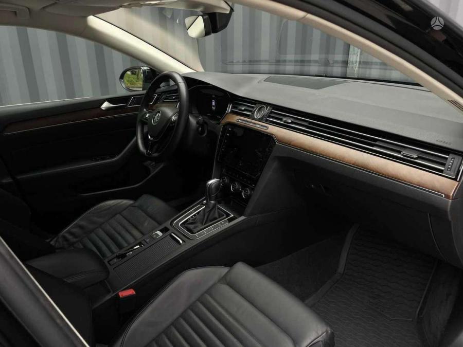 Melns Volkswagen Passat 2018 Viļņa, ar dzinēja tilpumu 1.97 L un nobraukumu 132 tūkst. km par 17500 €, foto 12 vietnē AUTOMOTO.COM.LV