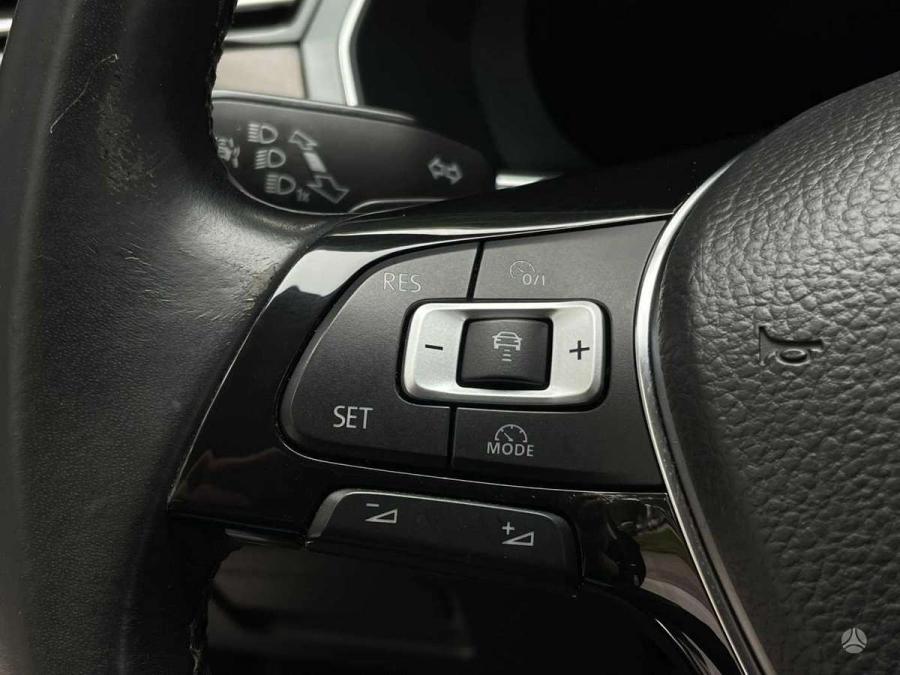 Melns Volkswagen Passat 2018 Viļņa, ar dzinēja tilpumu 1.97 L un nobraukumu 132 tūkst. km par 17500 €, foto 16 vietnē AUTOMOTO.COM.LV
