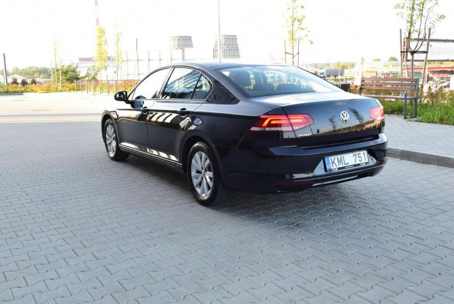 Melns Volkswagen Passat 2018 Viļņa, ar dzinēja tilpumu 1.40 L un nobraukumu 135 tūkst. km par 9750 €, foto 6 vietnē AUTOMOTO.COM.LV