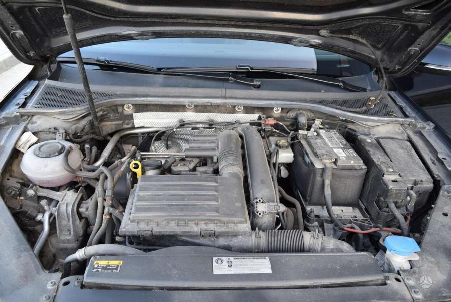 Melns Volkswagen Passat 2018 Viļņa, ar dzinēja tilpumu 1.40 L un nobraukumu 135 tūkst. km par 9750 €, foto 28 vietnē AUTOMOTO.COM.LV