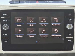 Black Volkswagen Passat 2018 in Taurage, with an engine capacity of 1.60 L and mileage of 289 thousand km for 7200 €, photo 16 on AUTOMOTO.COM.LV