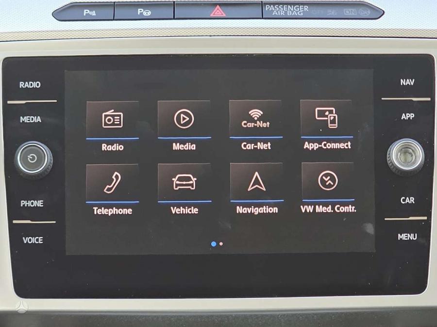 Black Volkswagen Passat 2018 in Taurage, with an engine capacity of 1.60 L and mileage of 289 thousand km for 7200 €, photo 16 on AUTOMOTO.COM.LV