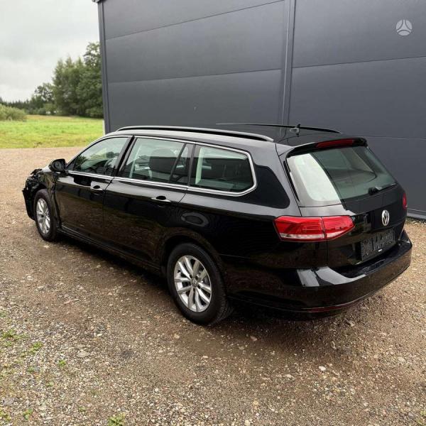 Volkswagen Passat 2018 Kauņa vietnē Melns Volkswagen Passat 2018 Kauņa, ar dzinēja tilpumu 1.97 L un nobraukumu 197 tūkst. km par 6900 €, foto 10 vietnē AUTOMOTO.COM.LV